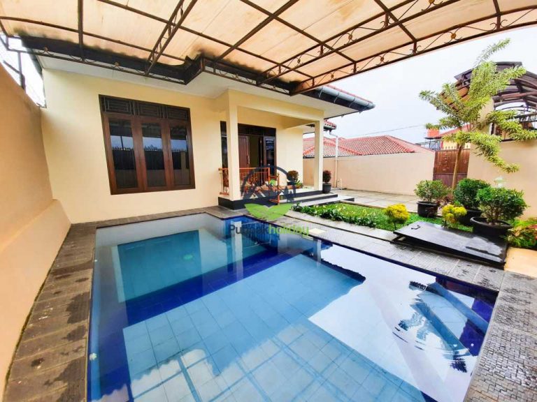 Villa Bintang KFC Tugu Cisarua Puncak