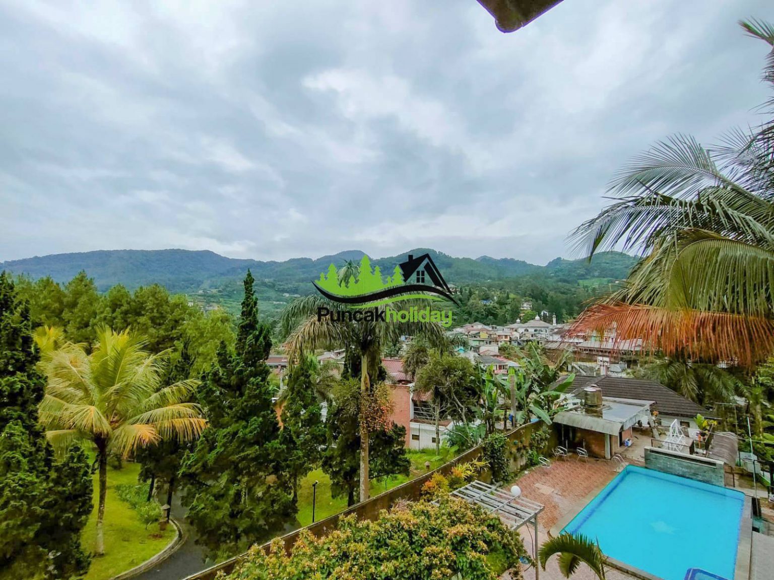 Villa Bintang KFC Tugu Cisarua Puncak