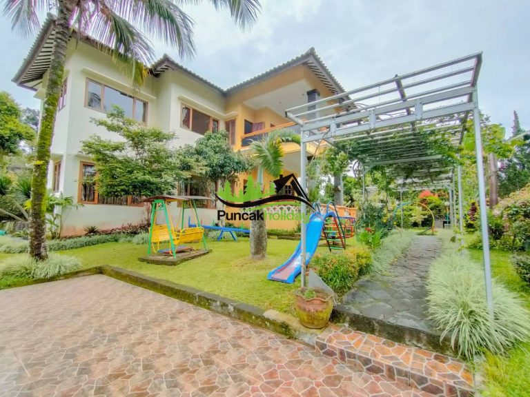 Villa Bintang KFC Tugu Cisarua Puncak